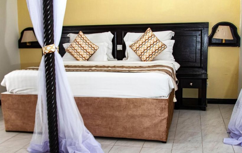 Prideinn Flamingo Beach Resort - Bountiful Safaris