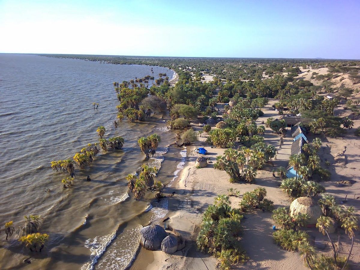 The Jewel on Lake Turkana Flying Package - Bountiful Safaris